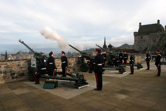 Scottish Gunners Fire 21gun Royal Salute Editorial Stock Photo - Stock ...