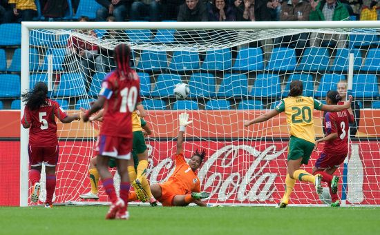 Equatorial Guinea Goalkeeper Miriam 01 Leena Editorial Stock Photo ...