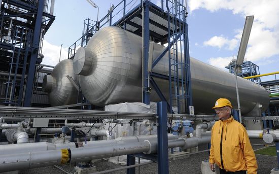 Vattenfall Employee Works Carbon Dioxide Capture Editorial Stock Photo ...