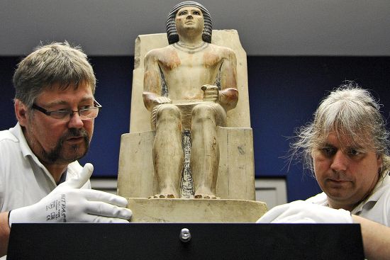 Employees Carefully Place Statue Kai Ancient Editorial Stock Photo ...