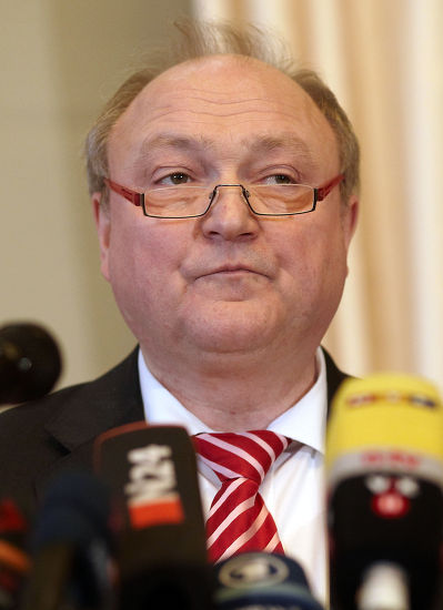 Michael Lieber District Administrator Altenkirchen Reads Editorial ...