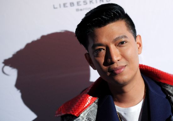 Filipino Blogger Bryanboy Arrives Stylight Fashion Editorial Stock ...