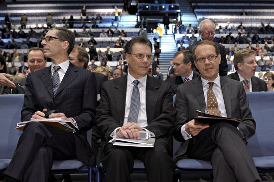 Cfo Rick Simonson Ceo Ollipekka Kallasvuo Editorial Stock Photo - Stock ...