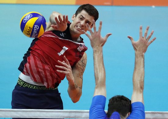 Usas Matthew Anderson L Spikes Into Editorial Stock Photo - Stock Image ...