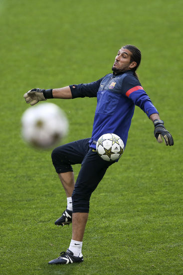 Spanish Goalkeeper Jose Manuel Pinto Fc Editorial Stock Photo - Stock ...