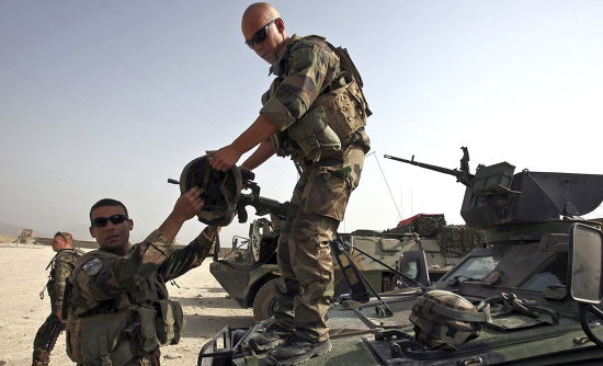 French Foreign Legion Soldiers Prepare Patrol Editorial Stock Photo ...