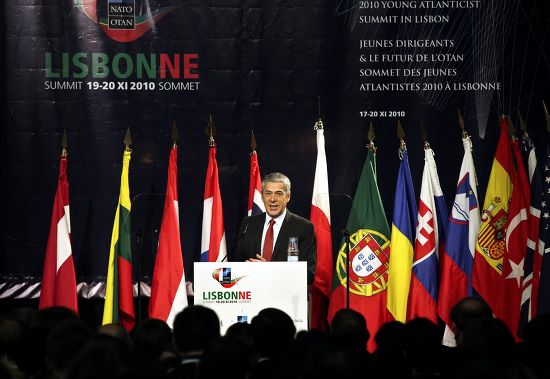 Portuguese Prime Minister Jose Socrates Speaks Editorial Stock Photo ...