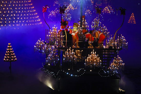 Disney Characters Greet Audience On Float Editorial Stock Photo - Stock ...