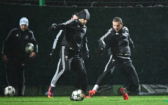 Legia Warszawa Players Lukasz Broz L Editorial Stock Photo - Stock ...