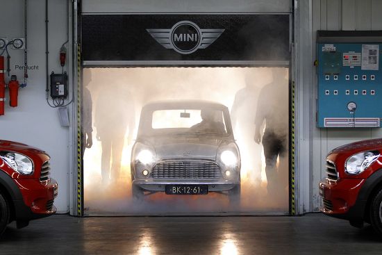 Presentation Authentic Classic Mini Born Netherlands Editorial Stock ...