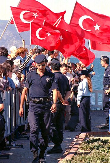 Mudanya Turkey Parents Turkish Soldiers Holds Editorial Stock Photo ...