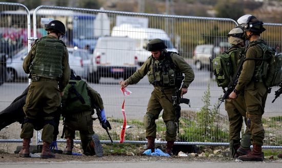 Israeli Soldiers Pick Debris Bloodied Pieces Editorial Stock Photo ...
