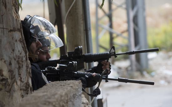 Israeli Security Officers Take Their Positions Editorial Stock Photo ...
