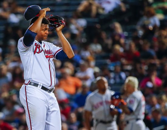Atlanta Braves Relief Pitcher Mauricio Cabrera Editorial Stock Photo ...
