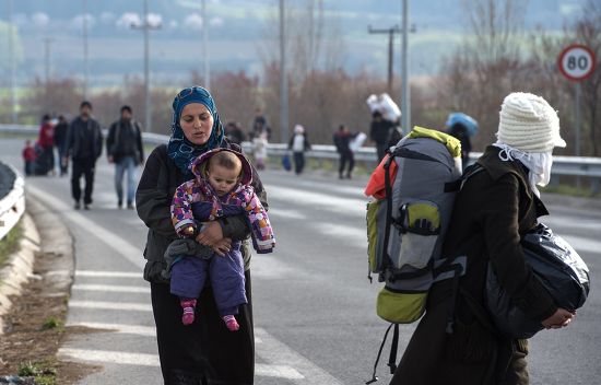 Refugees Carrying Their Belongings Walk Kilometers Editorial Stock ...