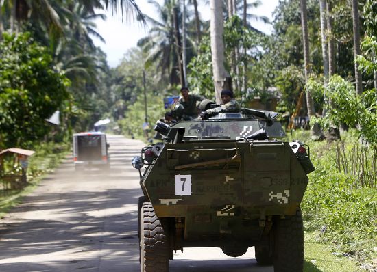 Filipino Soldiers Military Tank Transit Road Editorial Stock Photo ...