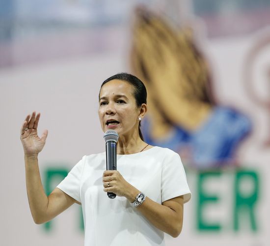 Filipino Presidential Candidate Senator Grace Poe Editorial Stock Photo ...