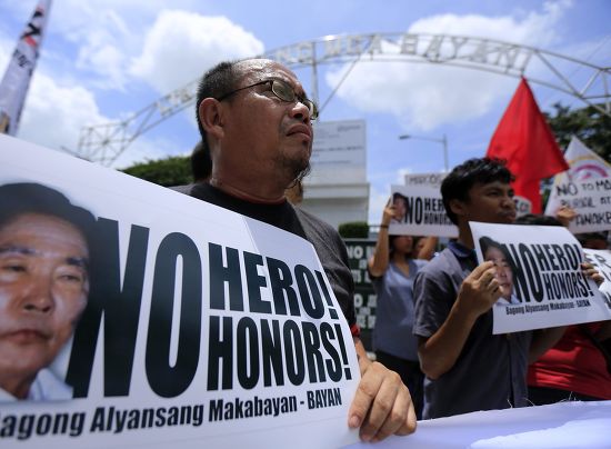 Filipino Protestors Stage Demonstration Against Late Editorial Stock ...