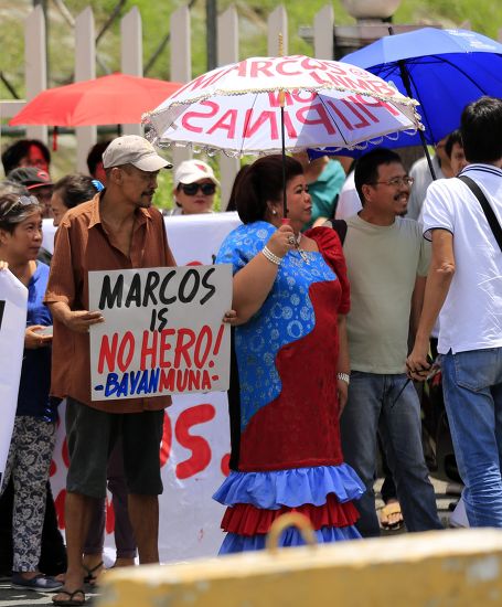 Filipino Protestors Stage Demonstration Against Late Editorial Stock ...