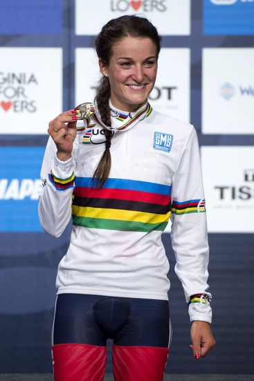 Britains Gold Medalist Elizabeth Armitstead Celebrates Editorial Stock ...