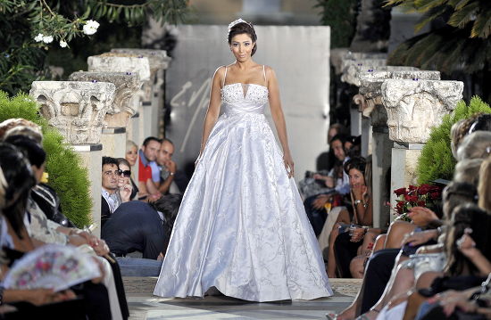 Yemeni Singer Arwa Takes Catwalk Displaying Editorial Stock Photo ...