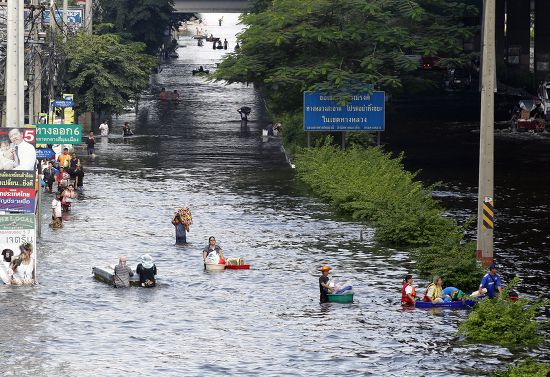 Thai Residents Wade Through Water On Editorial Stock Photo - Stock ...