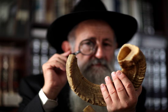 Ultra Orthodox Jewish Rabbi Yehuda Mutzafi Editorial Stock Photo ...