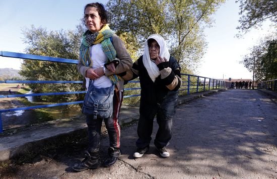 Refugees Cross Bridge Over Sutla River Editorial Stock Photo - Stock ...