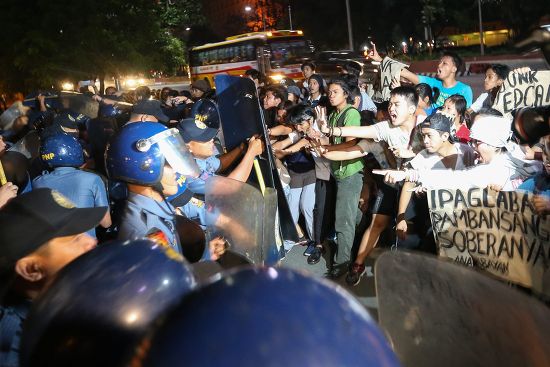 Filipino Students Clash Riot Police During Editorial Stock Photo ...