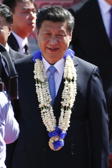 Chinese President Xi Jinping Wears Garland Editorial Stock Photo ...