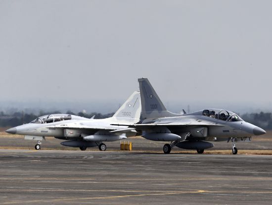 South Korean Made Fa50ph Fighter Jets Editorial Stock Photo - Stock ...