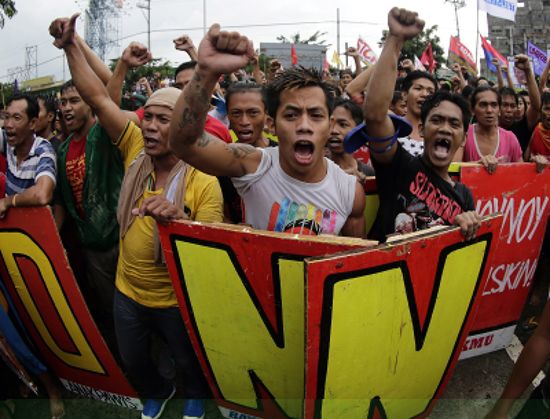 Filipino Protestors Shout Slogans They Attempt Editorial Stock Photo ...