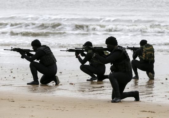 Taiwan Army Frogmen Marine Maneuver During Editorial Stock Photo ...