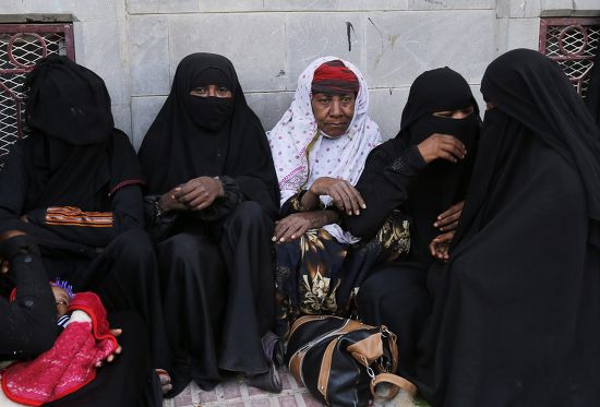 Members Akhdam Community Wait Receive Cash Editorial Stock Photo ...
