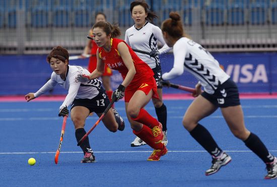 Chinas Li Hongxia C Vies Ball Editorial Stock Photo - Stock Image ...