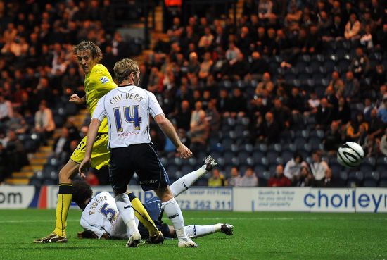 Peter Crouch Tottenham Hotspur Backheels His Editorial Stock Photo ...