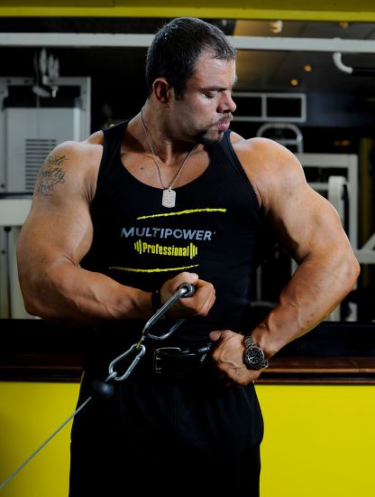 Bodybuilder Daniel Hill Demonstrates Lifting Technique Editorial Stock ...