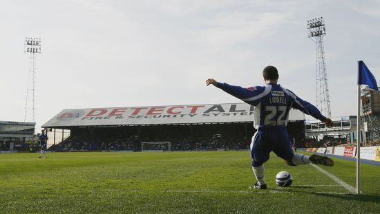Andy Liddell Oldham Athletic Takes Corner Editorial Stock Photo - Stock ...