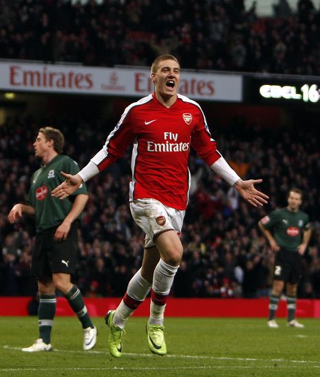 Nicklas Bendtner Arsenal Celebrates His Goal Editorial Stock Photo ...