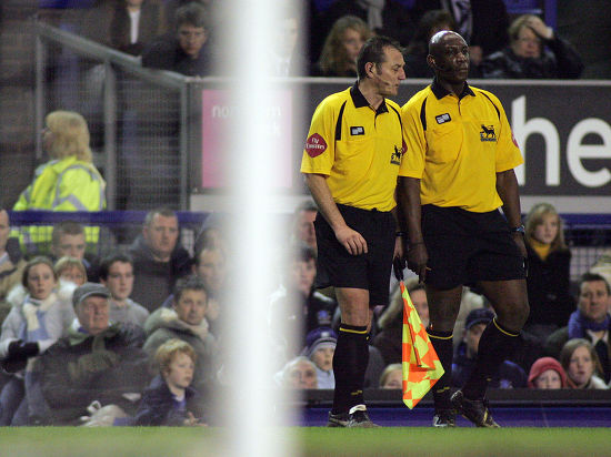 Referee Uriah Rennie Talks His Assistant Editorial Stock Photo - Stock ...