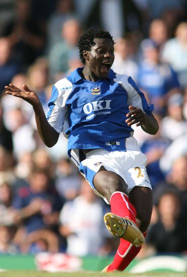 Benjani Mwaruwari Portsmouth Editorial Stock Photo - Stock Image ...