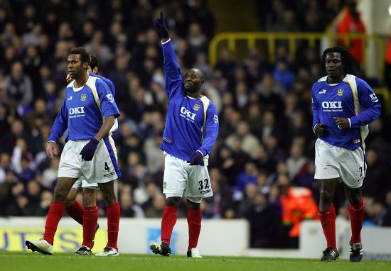 Lomana Lua Lua Celebrates Opener Portsmouth Editorial Stock Photo ...