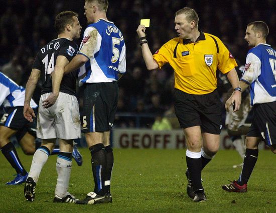 Referee Graham Poll Shows Paul Dickov Editorial Stock Photo - Stock ...