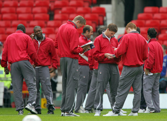 Steven Gerrard Peter Crouch Centre Rest Editorial Stock Photo - Stock ...