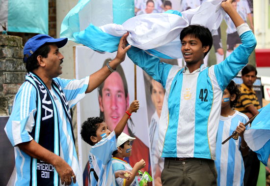 Indian Fans Argentina Lionel Messi Cheer - Foto de stock de contenido ...