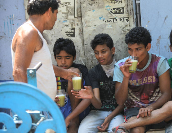 Indian Commuters Drink Fruit Juice Temperature Editorial Stock Photo ...