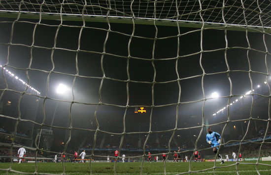 Lille Goalkeeper Tony Sylva Editorial Stock Photo - Stock Image ...