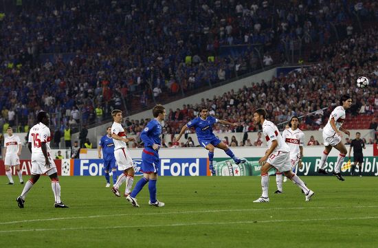 Pedro Mendes Rangers Has Shot Goal Editorial Stock Photo - Stock Image ...