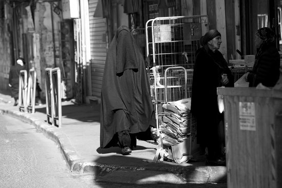 Ultra Orthodox Jewish Women Haredi Burqa Editorial Stock Photo - Stock ...