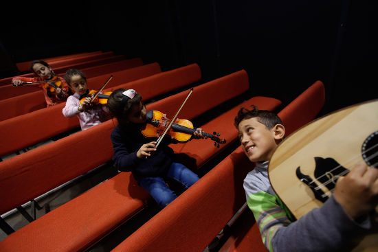Palestinian Children Play Violin Oud Arts Editorial Stock Photo - Stock ...